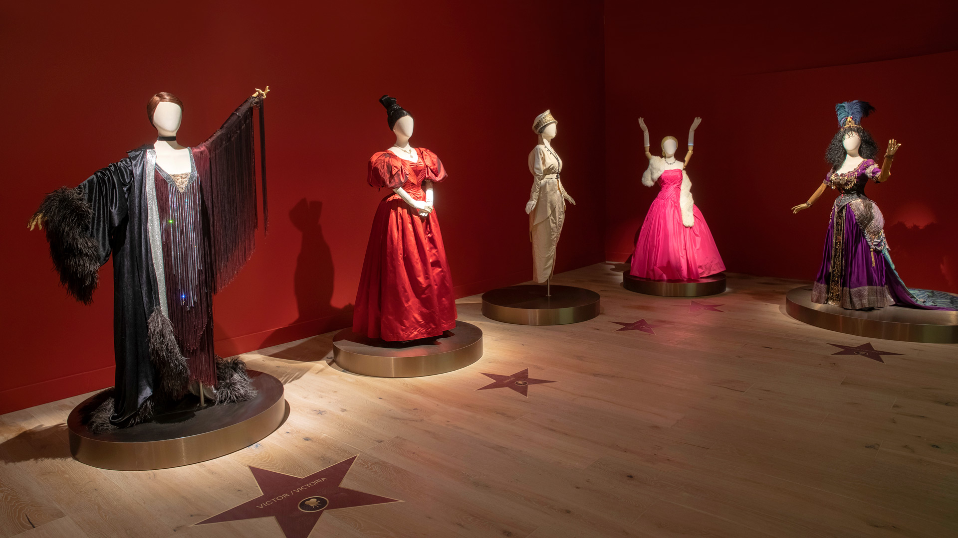 Enjoy an exclusive members-only tour of 'Cinematic Couture' | SCAD FASH ...